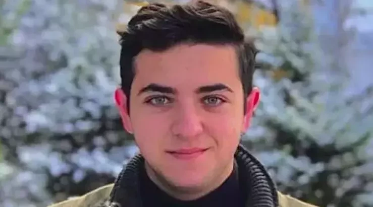 Berat Efe Parlar kimdir? Kaç yaşında? Nereli? Nişanlısı kim? Hangi ...